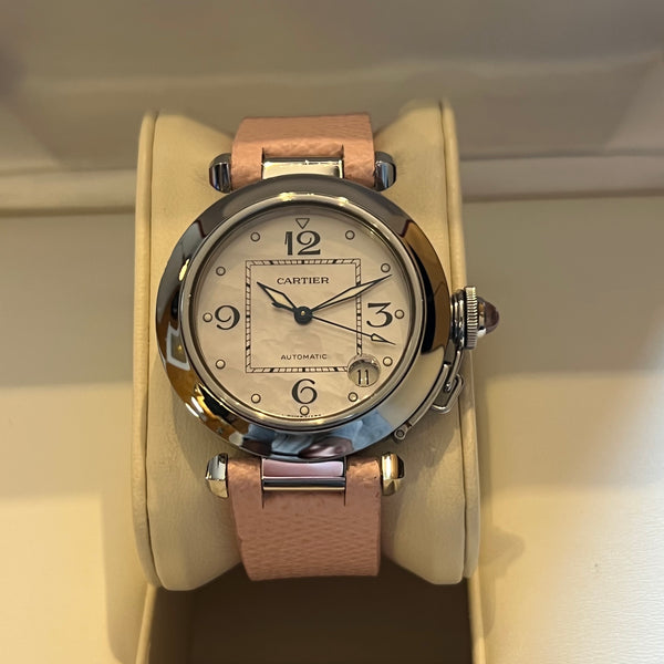 Pre-Owned & Second Hand Watches Mother-Of-Pearl Dial | WATCHASER Geneva