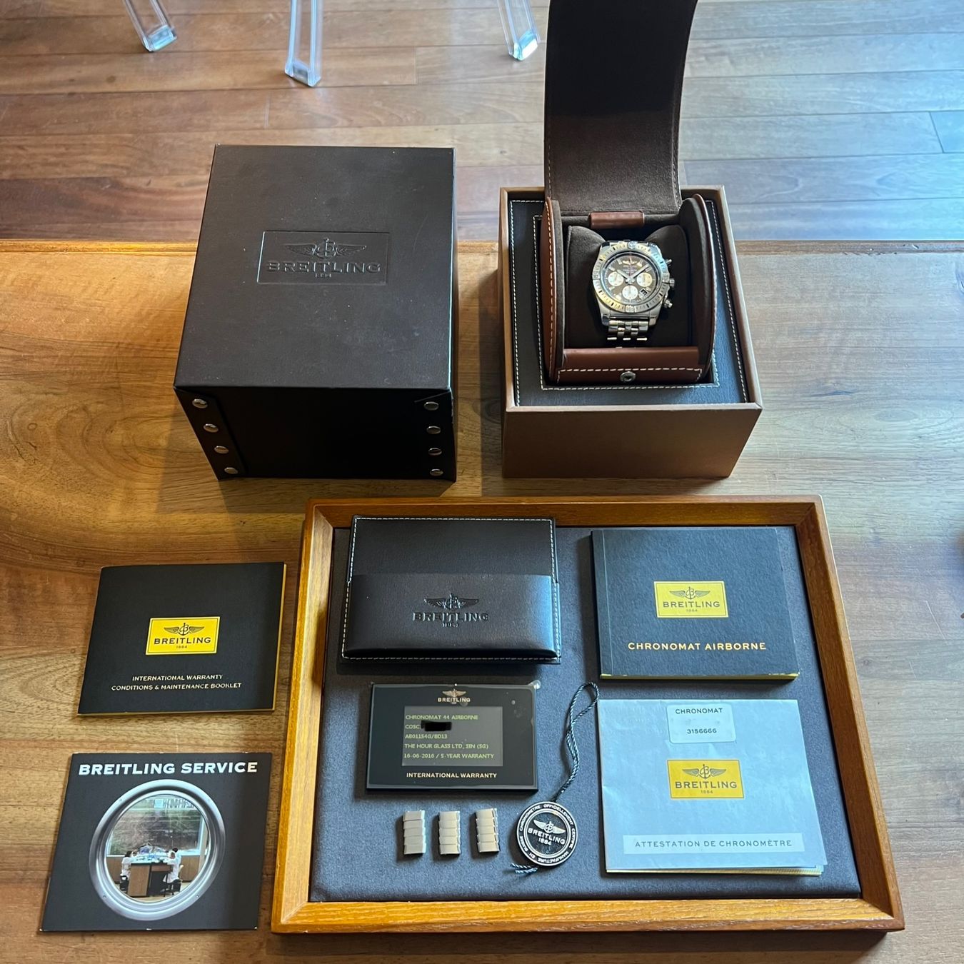 Breitling Chronomat 44 Airborne 30 Th Anniversary AB01154G