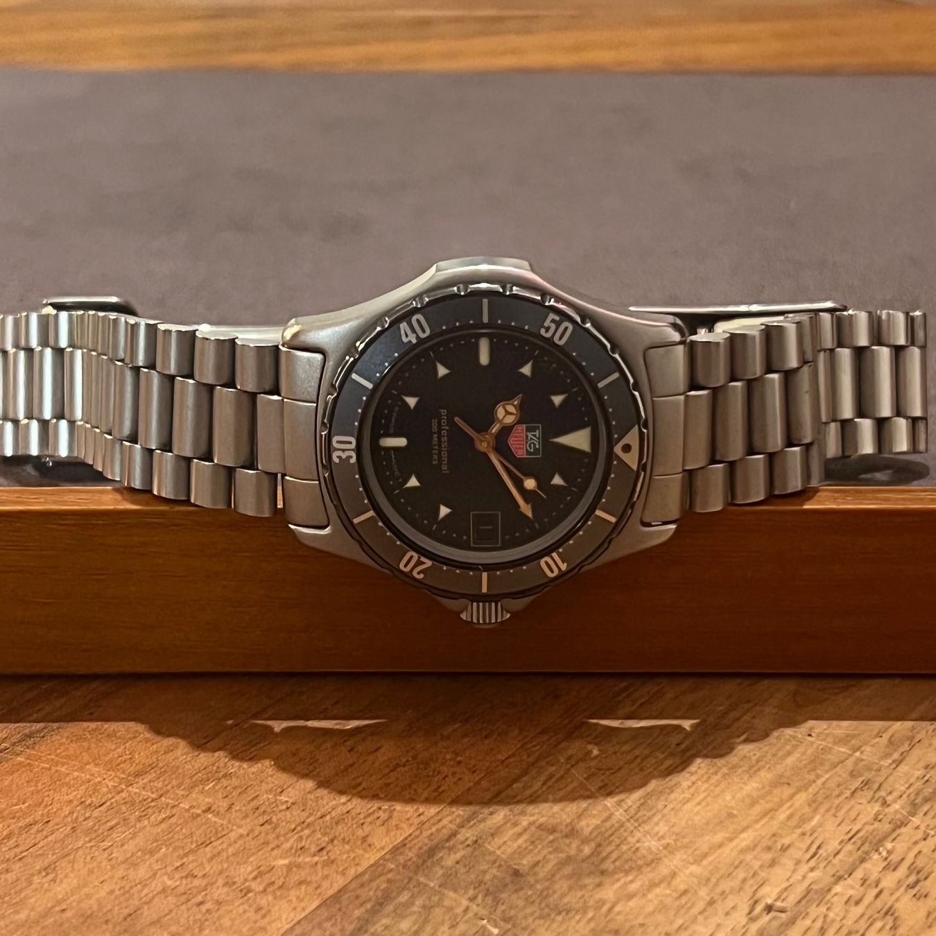 Tag Heuer Professional 2000 Quartz 972.613