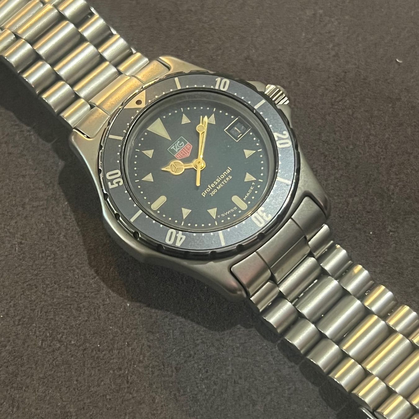 Tag Heuer Professional 2000 Quartz 972.613